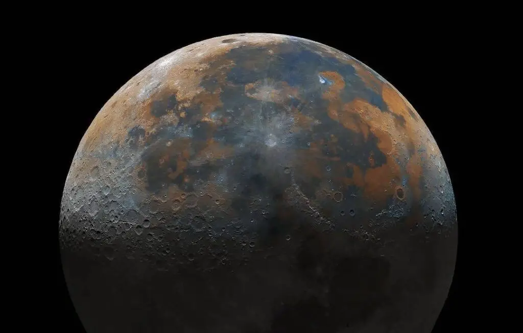 The Clearest Picture Of The Moon: Captured By A 16-year Old Boy ...